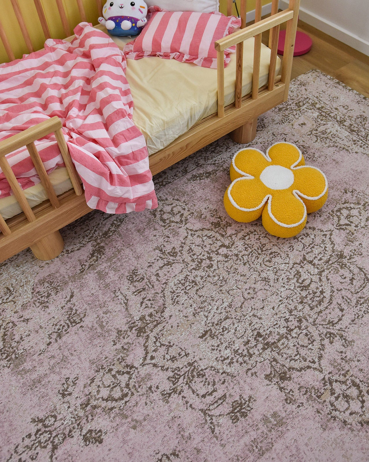 Buy Pink Rugs Online | Miss Amara